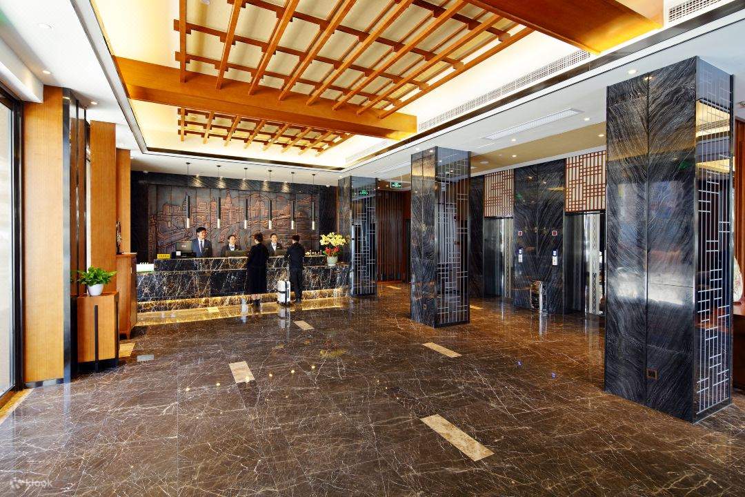 [Near the Bund] Shanghai Zhenyue Hotel Accommodation Package - Klook